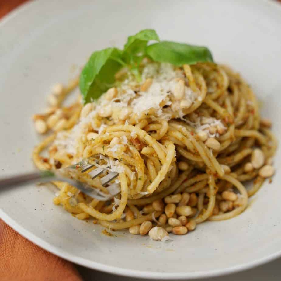 Vegetarisk gulasch med beluga linser - Matinspo.se